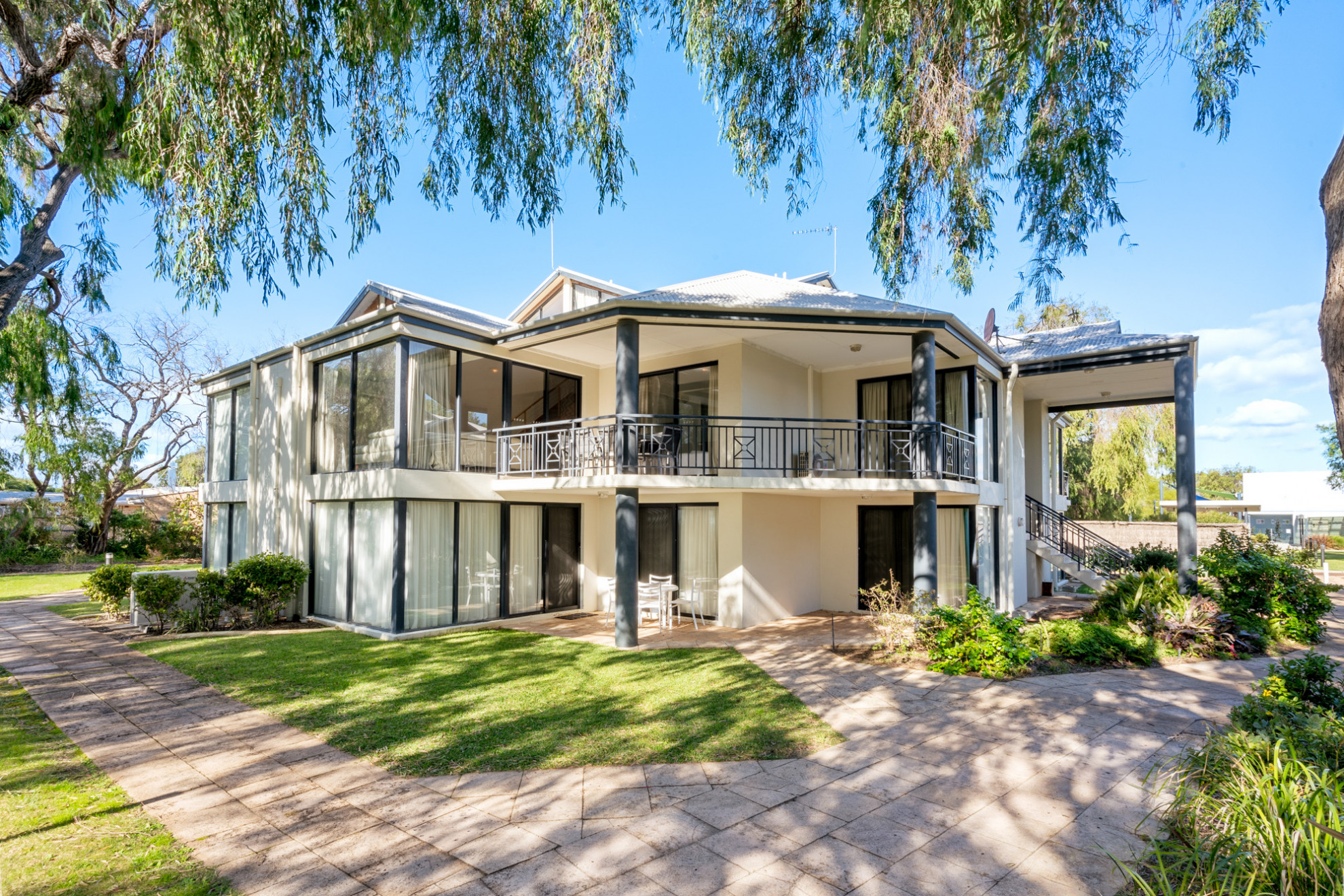 Exploring the History of Broadwater, WA, Australia: Landmarks and ...